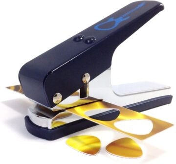 7 Ways To Make DIY Guitar Picks Quickly And Easy