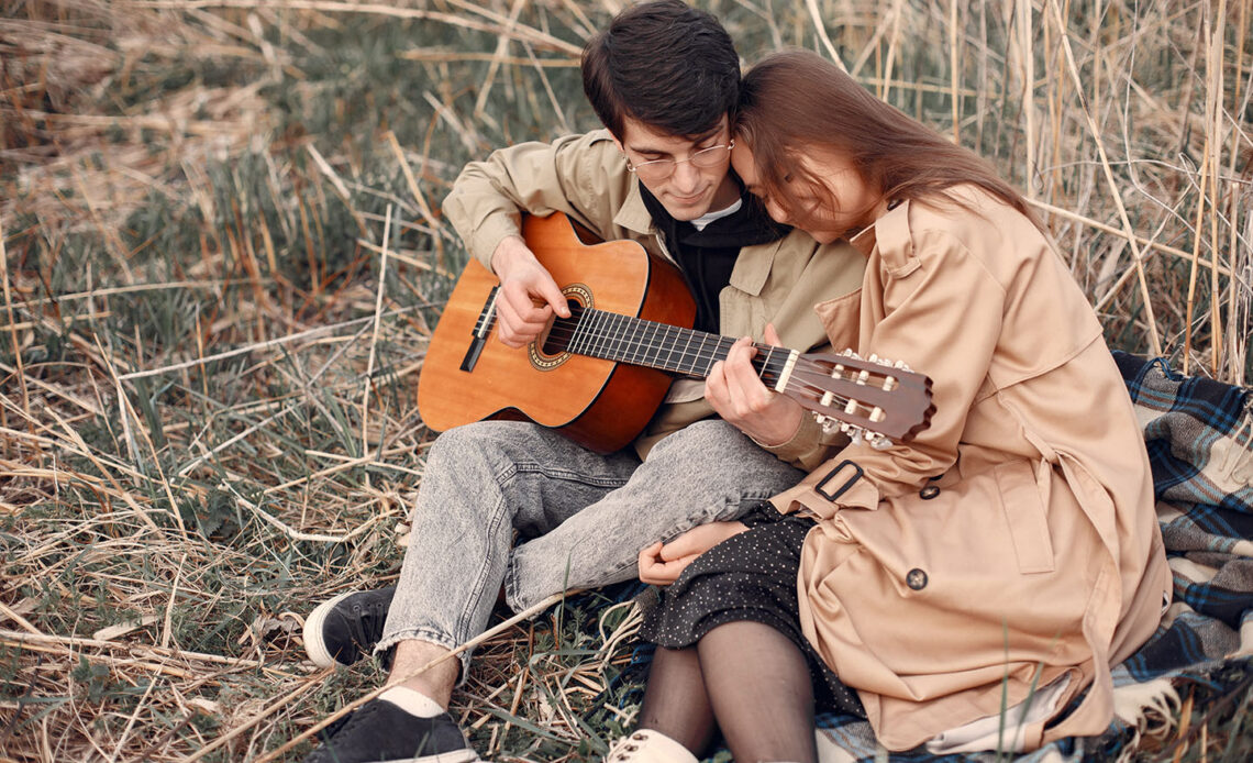 17 Romantic Chord Progressions For The Perfect Love Song