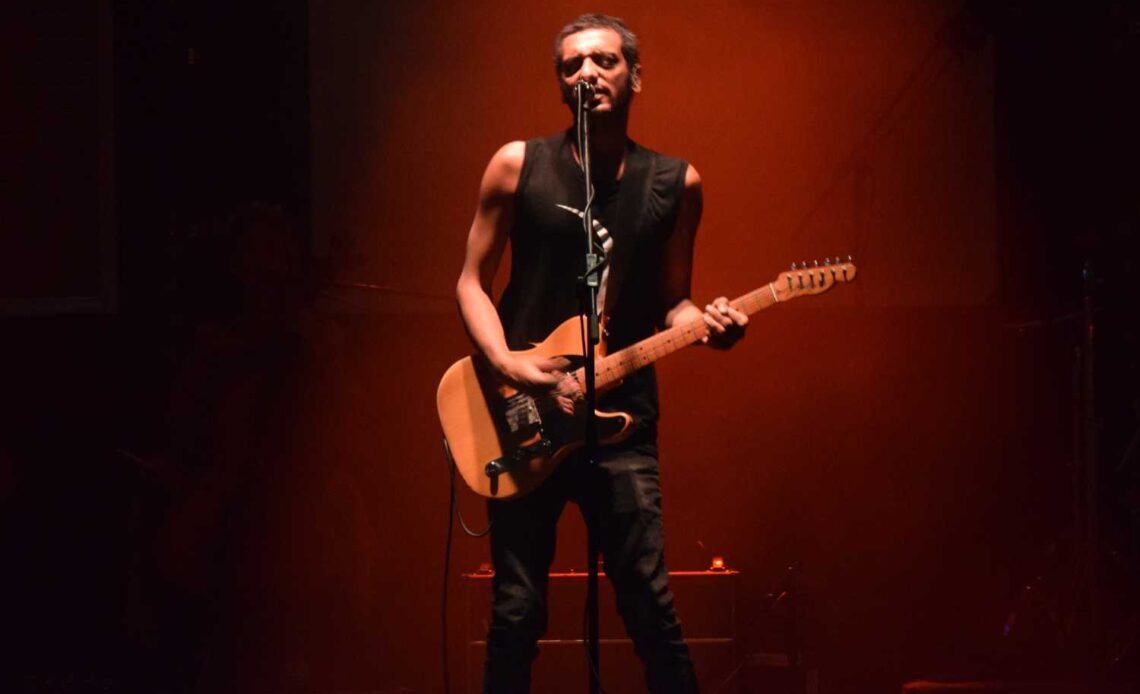 15 Best Electric Guitars For Singer-Songwriters